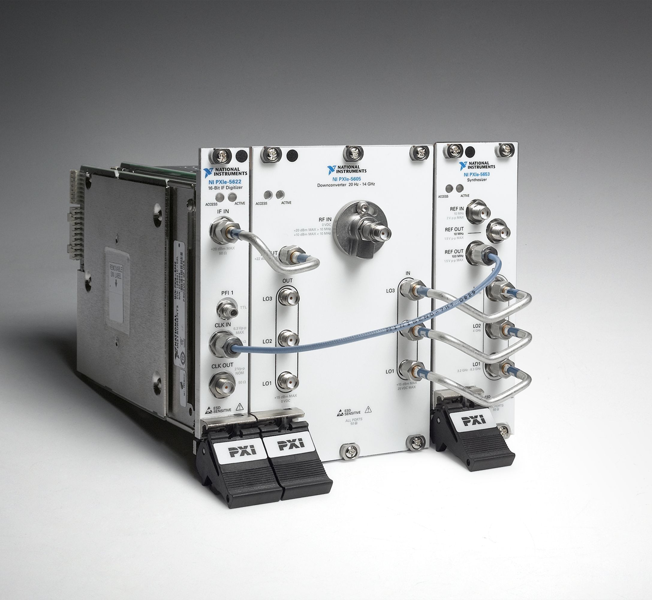 NATIONAL INSTRUMENTS NI PXI-4461 analyseur de signal dynamique 2 ...