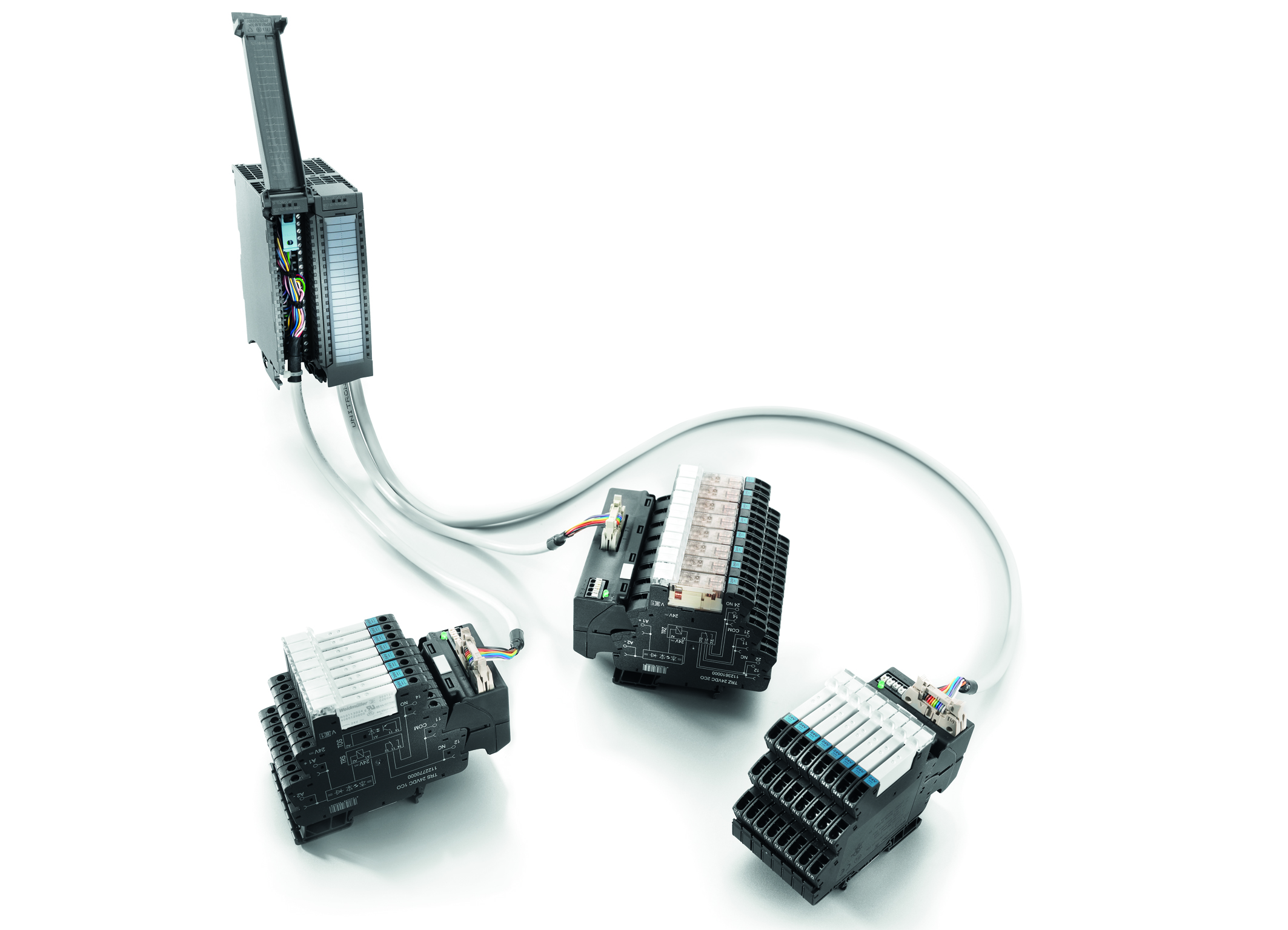 Weidmüller simplifie les connexions entre automates programmables et relais