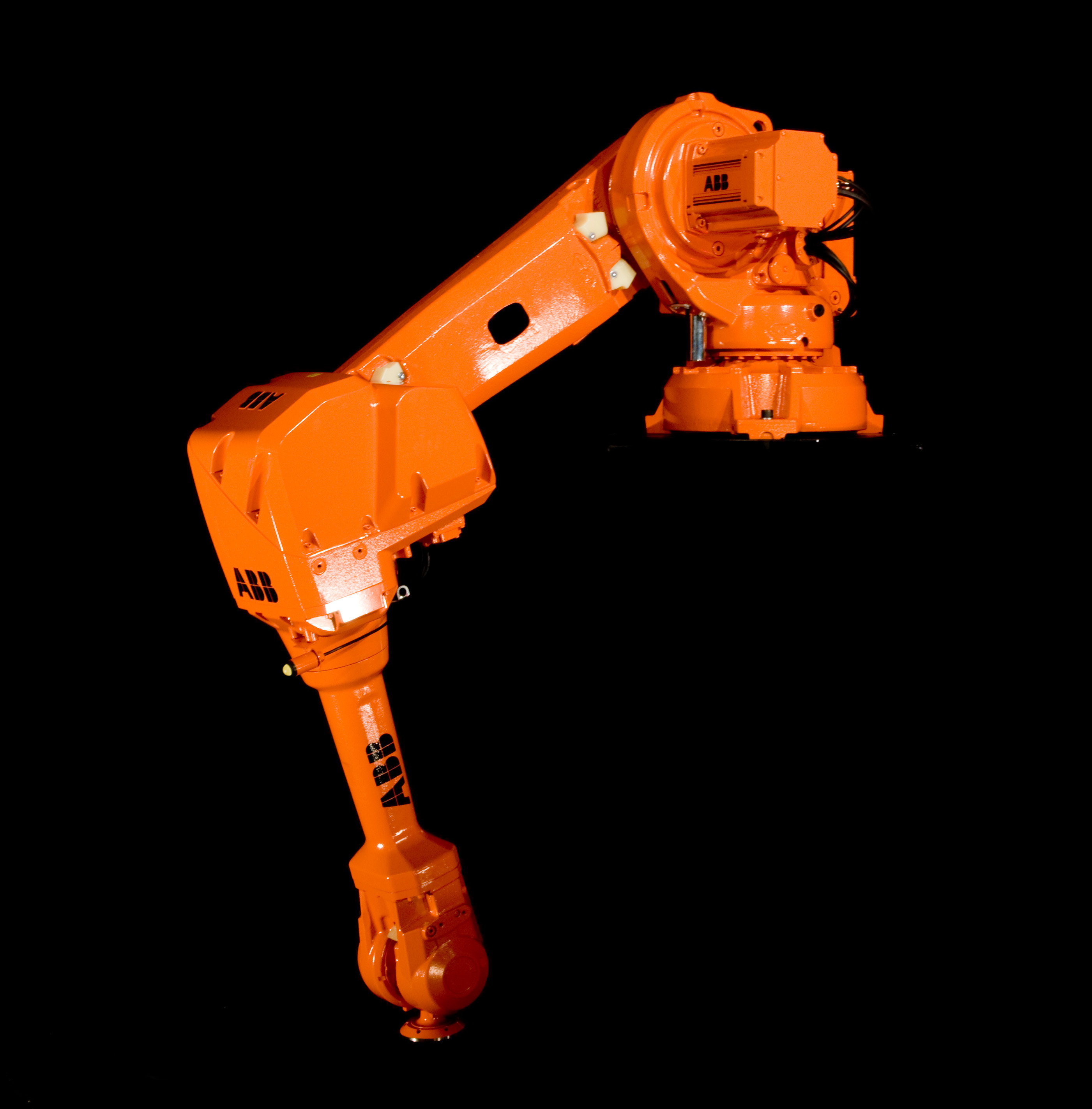 Robots 6 axes rapides, précis, compacts et légers